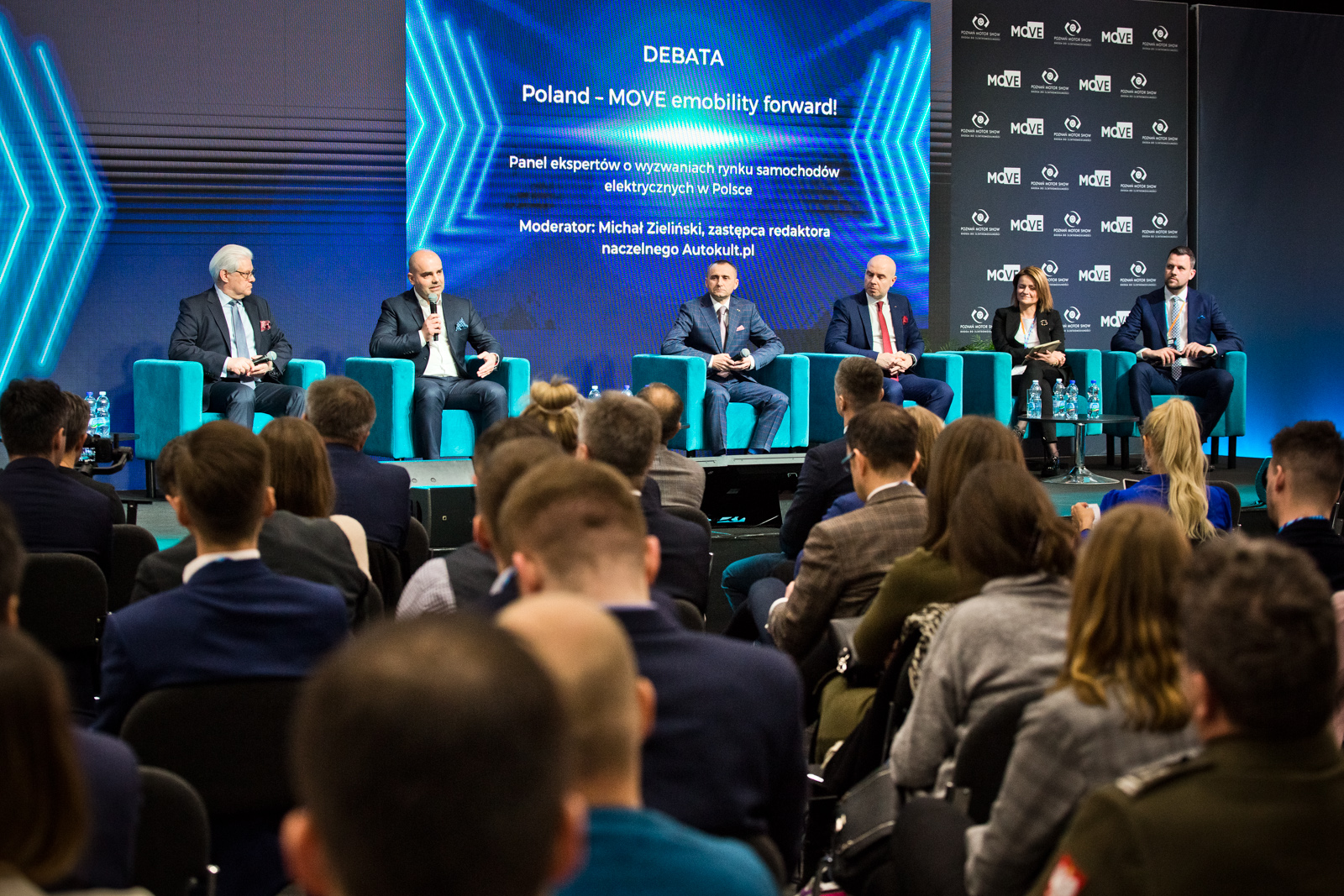 Kongres MOVE 2023. Dyskusje o e-mobility z walką o utrzymanie polskich ...